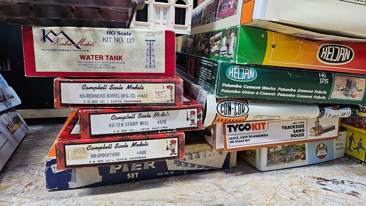 Clifford RR Estate Sale - Buildings